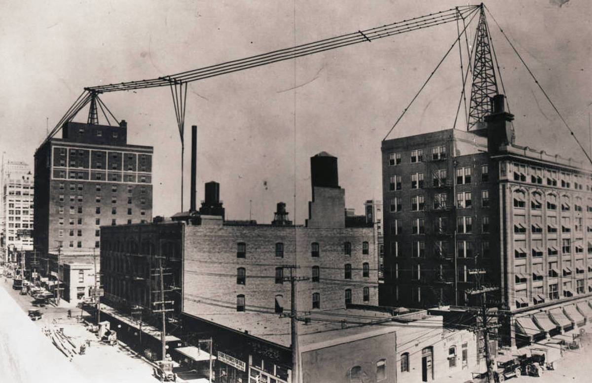 WFAA Radio’s “Altitudinous Antenna System” | Flashback : Dallas