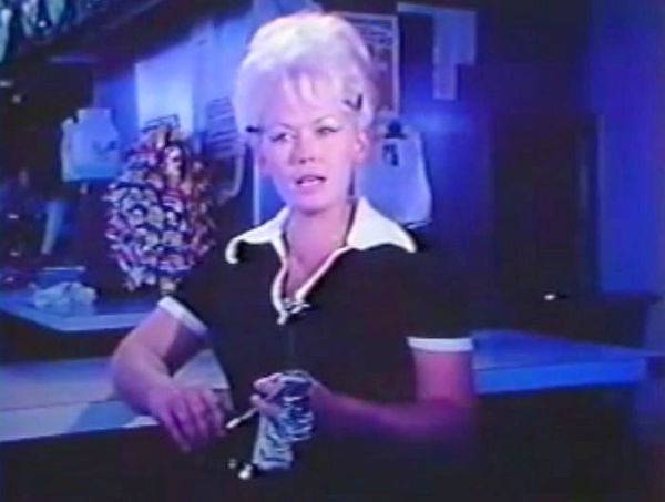 “Carhops” — A Short Documentary, ca. 1974 | Flashback : Dallas