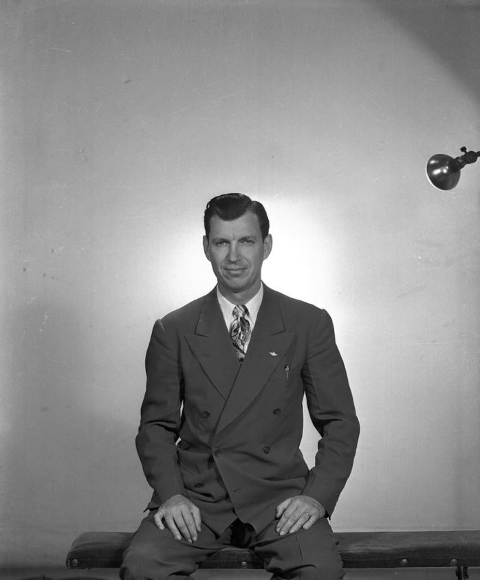 Squire Haskins — The Right Picture For Every Purpose (1949) | Flashback ...