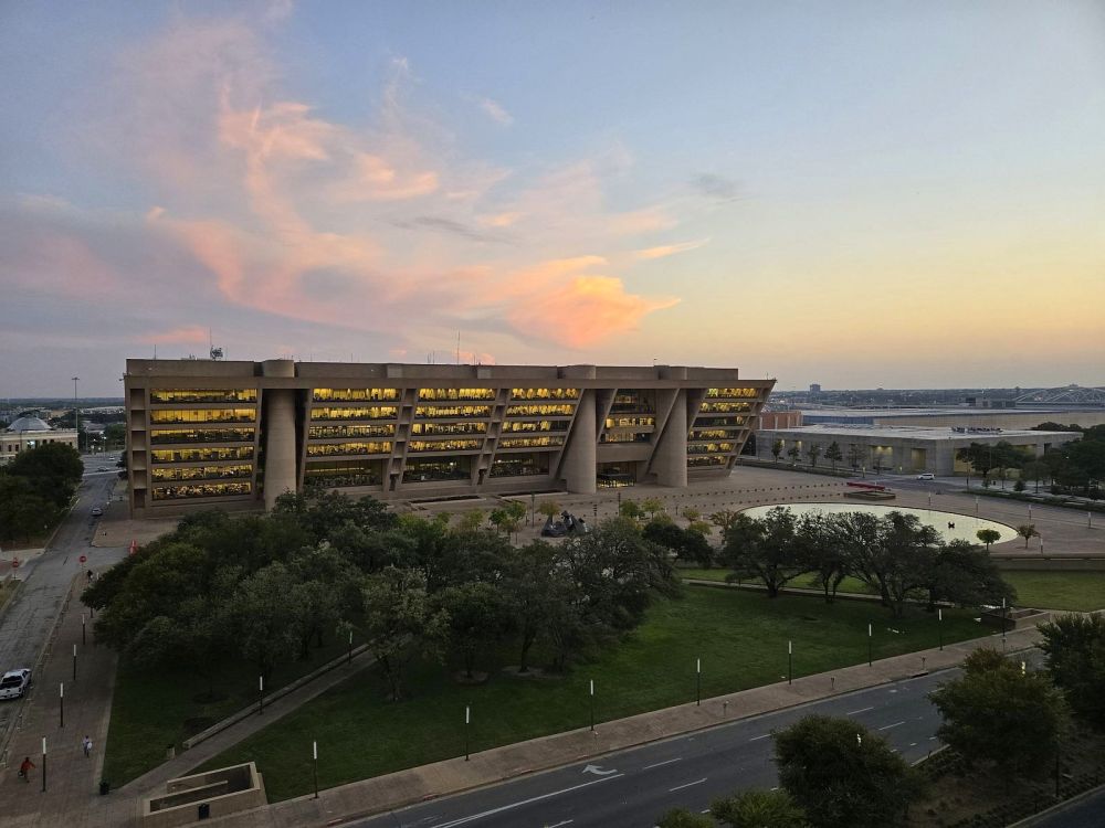 Dallas City Hall | Flashback : Dallas
